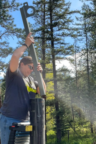 Lift Bracket and Chain Hoist - MT Solar